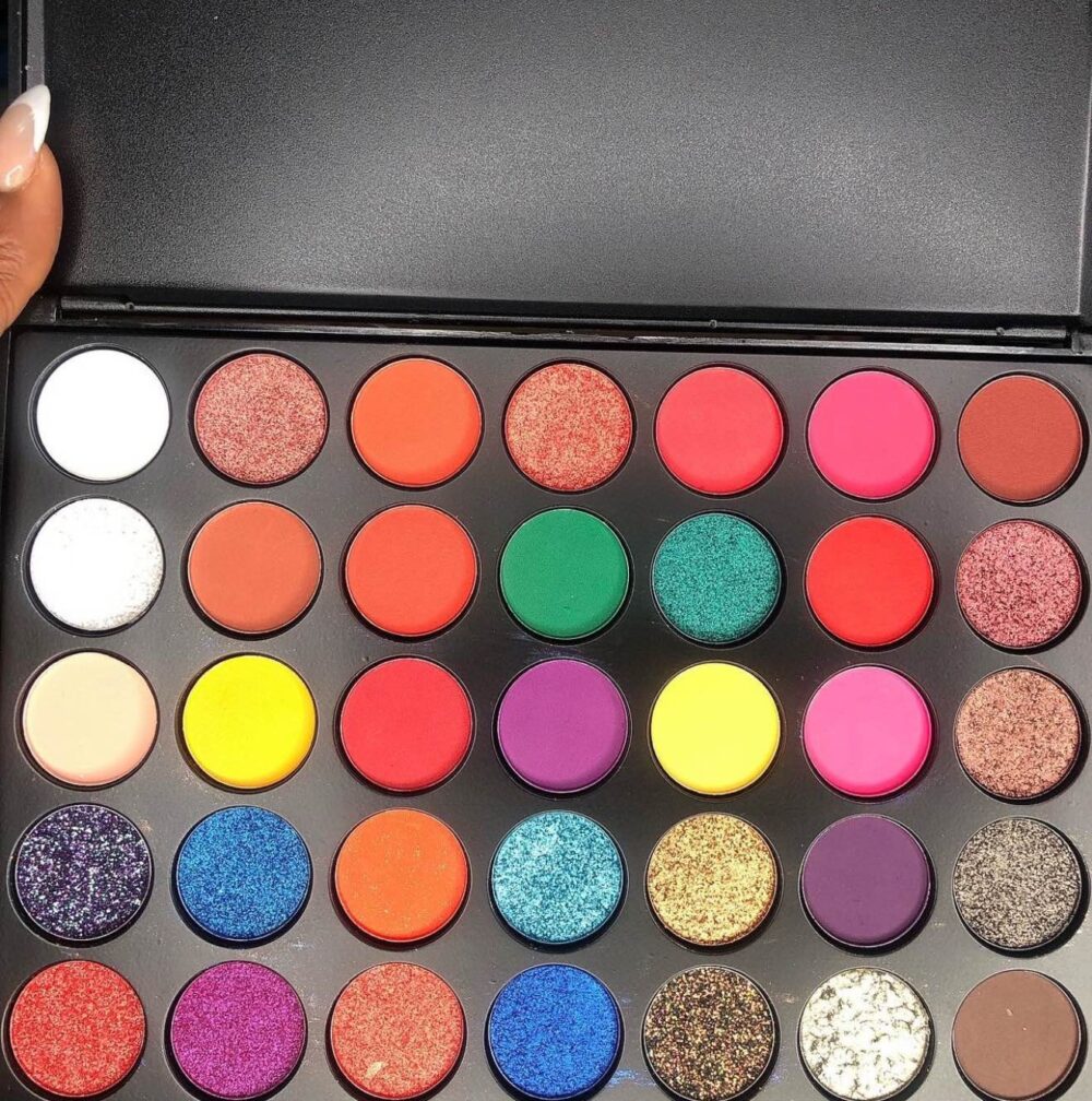 Vee beauty reloaded eyeshadow – David Beauty Cosmetics