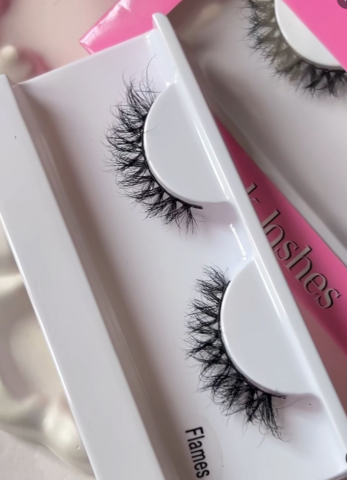 Wynk Beauty Flames – Single Mink Pair – David Beauty Cosmetics